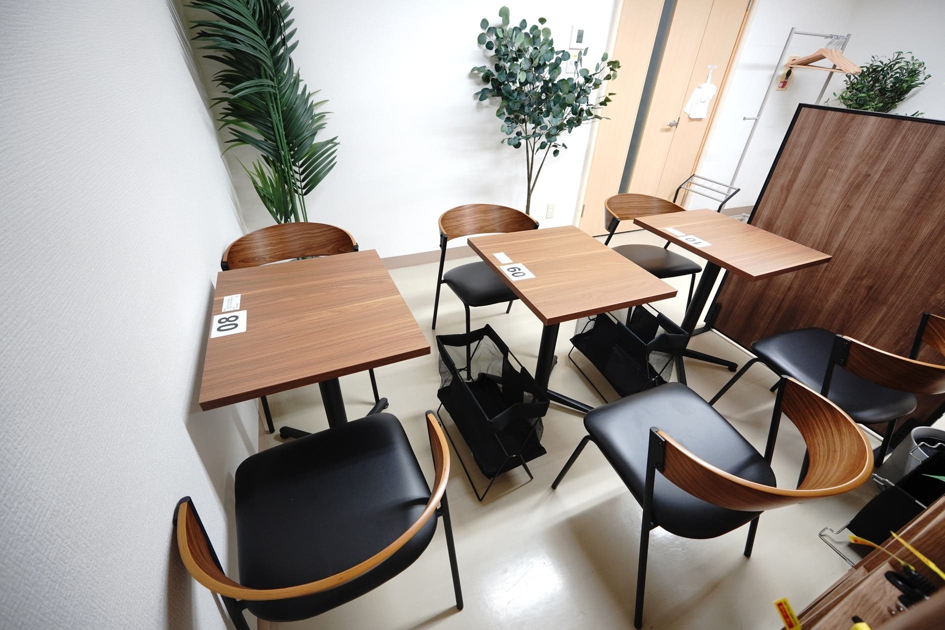 ＜大手町Terrace 2名席No.10＞西小倉コワーキングスペース✨光回線Wi-Fi📶会議/打ち合わせ/テレワーク/作業の写真3