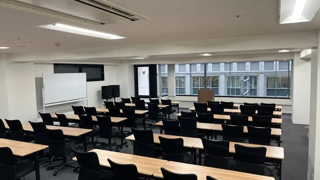 【配信・収録・ハイブリッド開催に最適】(Lab.B)98㎡・最大56名/新橋徒歩1分・高速Wi-Fi完備の写真4