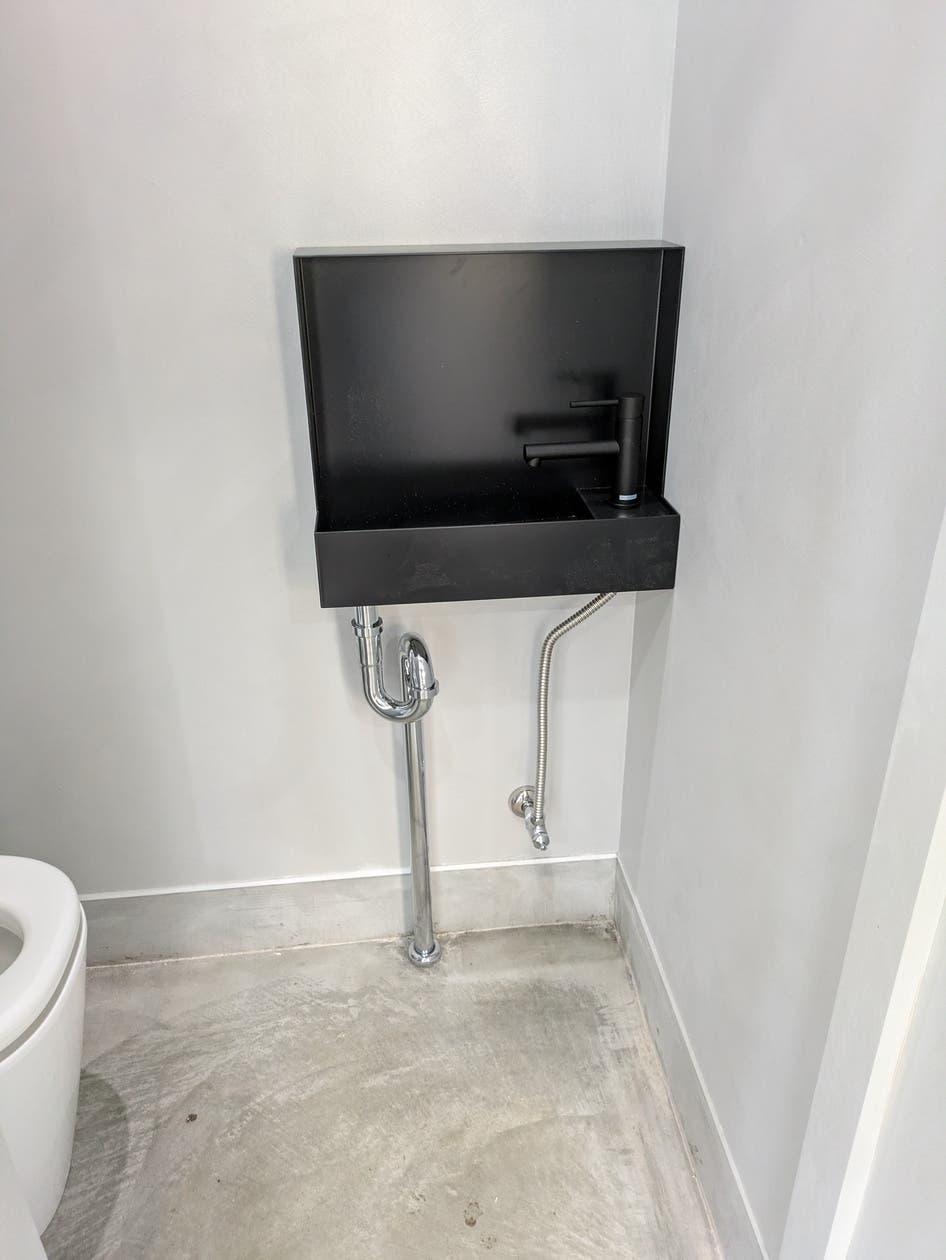【元町駅徒歩９分】内装と什器にこだわったクリエイティブ空間。ポップアップショップ・個展・撮影・共同作業・ミーティングに♪の写真6