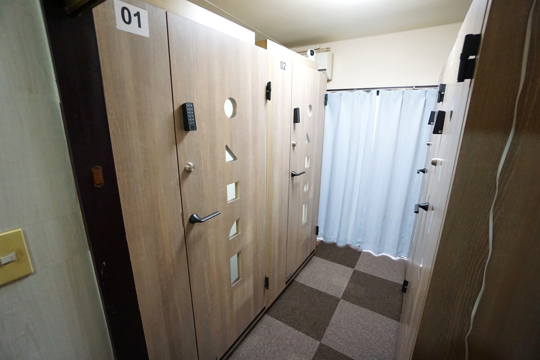 ＜SpemaBOX_北千住駅東口駅前No.3＞1人用個室🚪光回線Wi-Fi📶電源🔌モニター🖥️テレワーク/オンライン会議の写真5