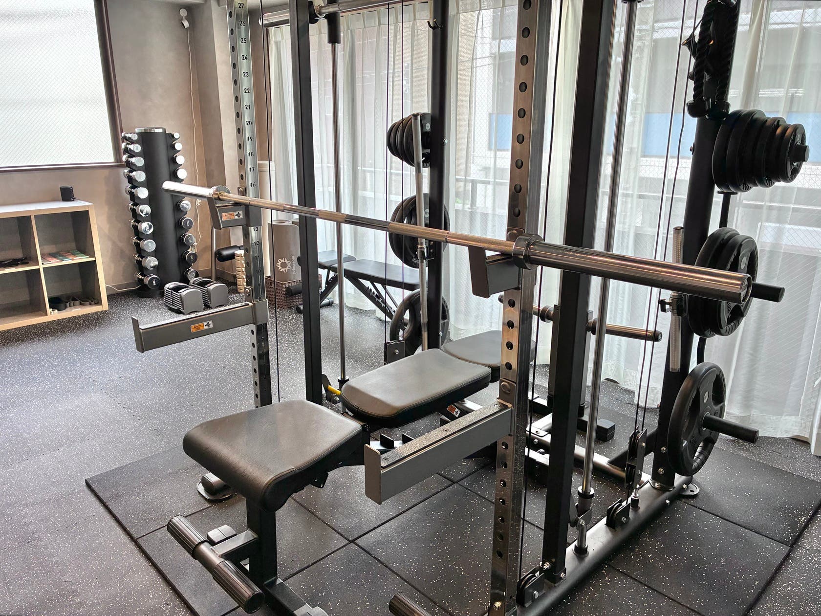 🎉NEW🎉海外風お洒落なレンタルジム🍀 清潔感あふれる広々空間！ UtMost GYM上野・御徒町店の写真4