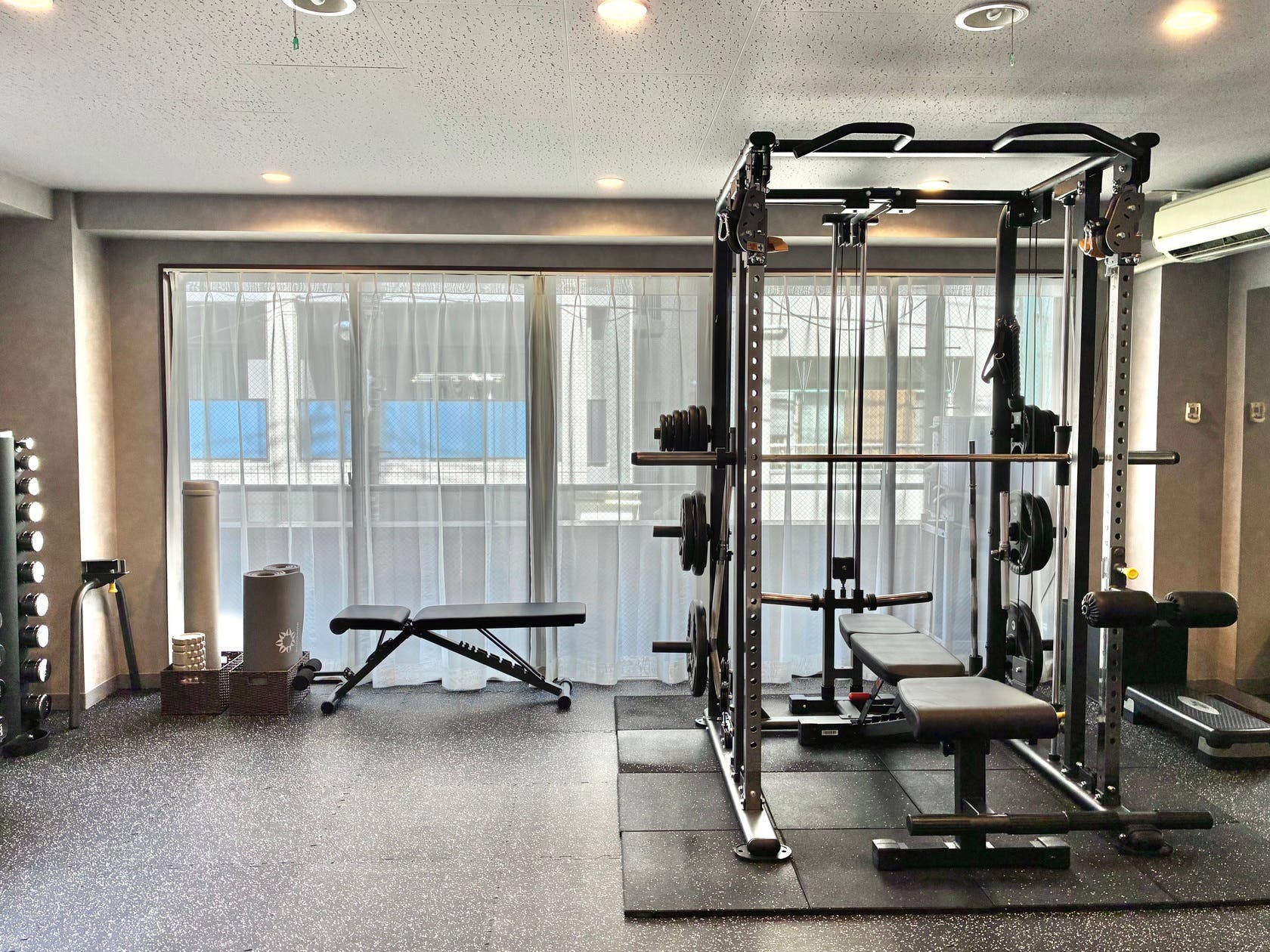 🎉NEW🎉海外風お洒落なレンタルジム🍀 清潔感あふれる広々空間！ UtMost GYM上野・御徒町店の写真3