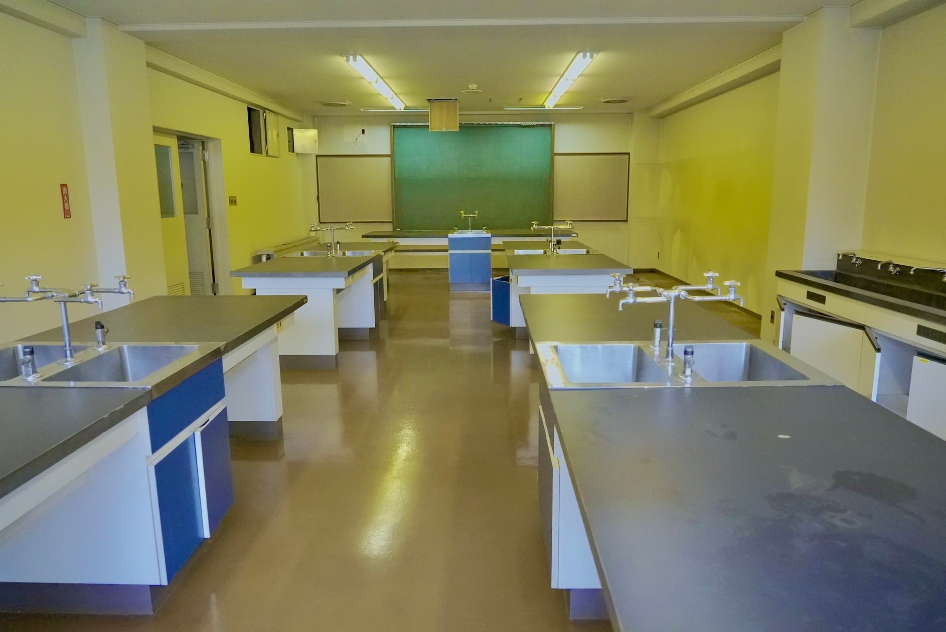 化学実験室｜飯田橋駅徒歩2分学校跡地のレンタルスペース/学校系、実験室での撮影などの写真6