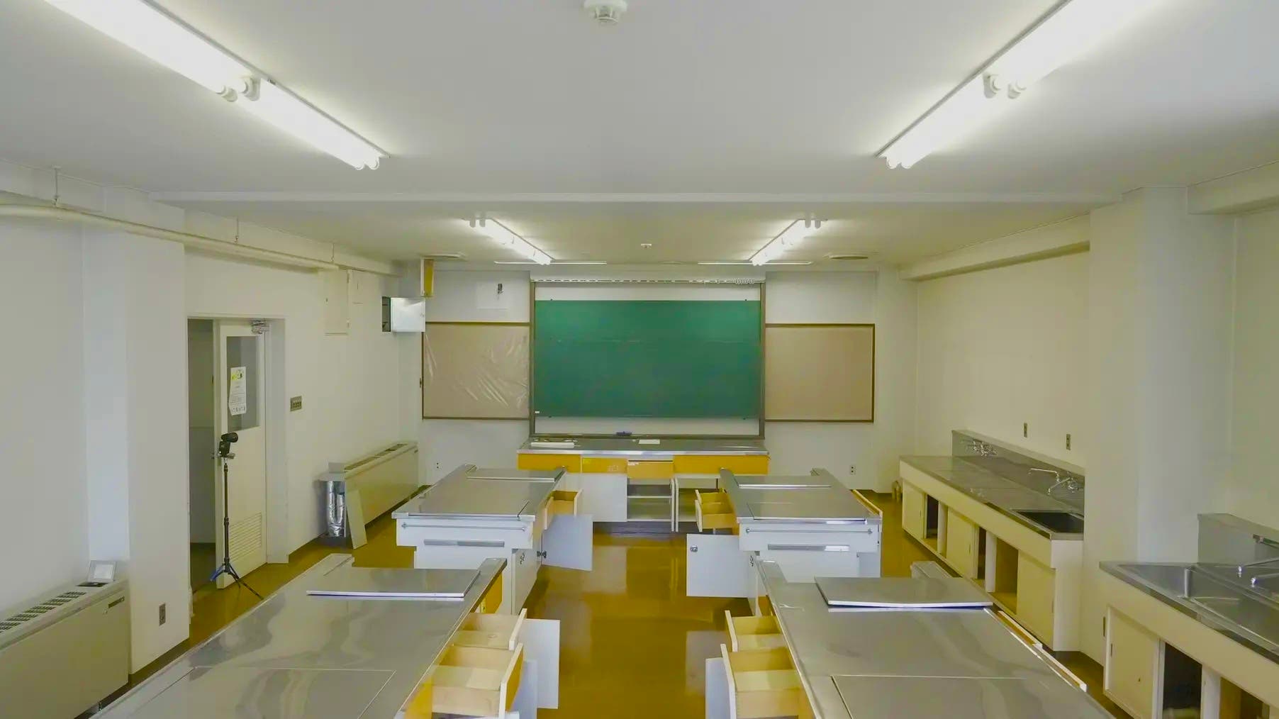 調理室｜飯田橋駅徒歩2分学校跡地のレンタルスペース/料理教室、実験動画、YouTube撮影、料理配信、親子会の写真1