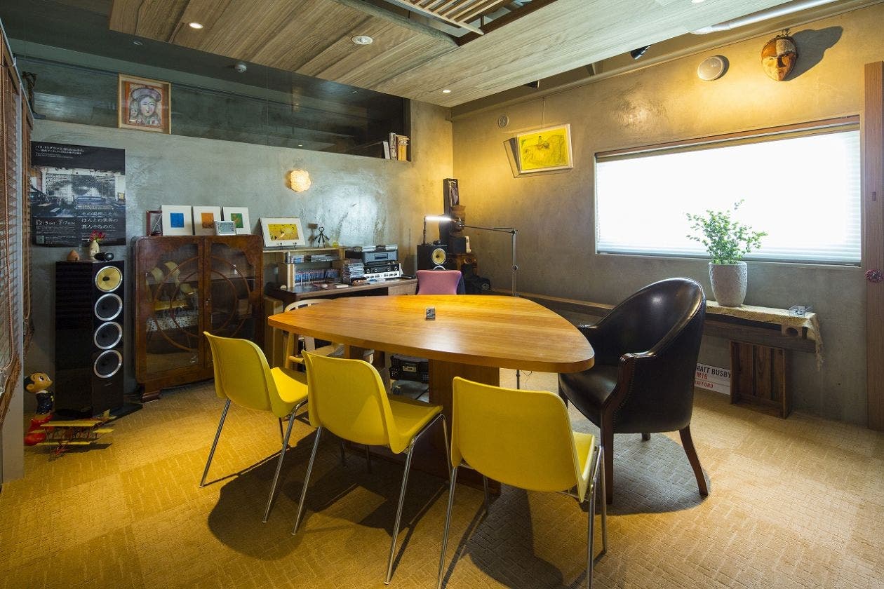 マンハッタンルーム 15㎡（サムシングビル４F）【鹿児島市 天文館にあるお洒落なレンタルスペース(Wi-Fi完備)】の写真4