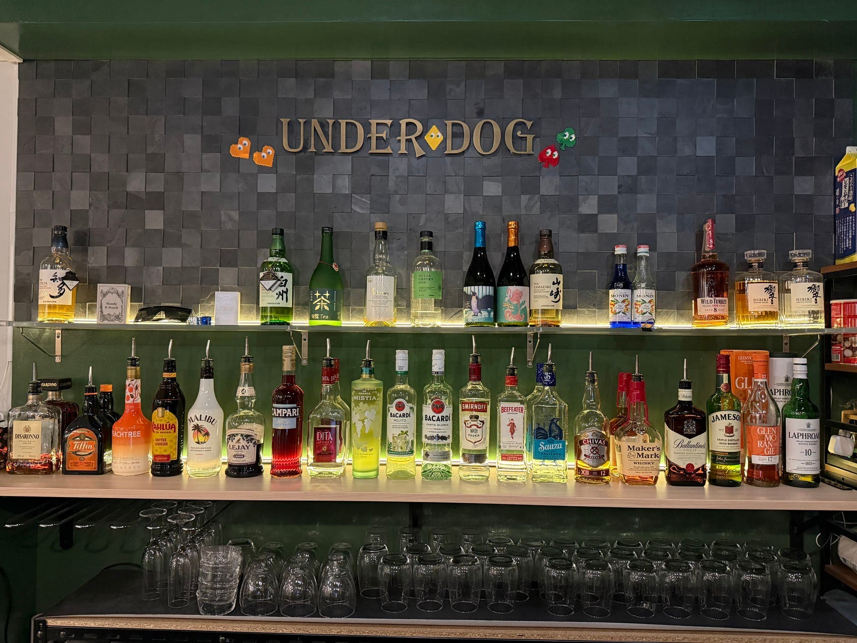 【Under Dog】池袋駅東口から徒歩3分のポーカールームの写真2