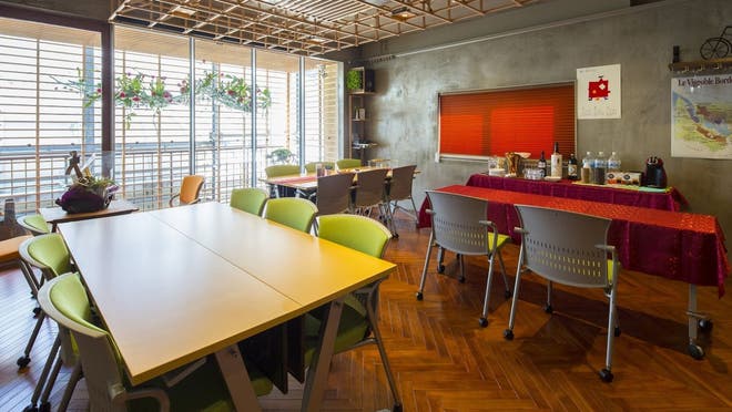 ムーンリバー 35㎡(サムシングビル4F・ミニキッチン付き)【鹿児島市 天文館にあるお洒落なレンタルスペース(Wi-Fi完備)】の写真6