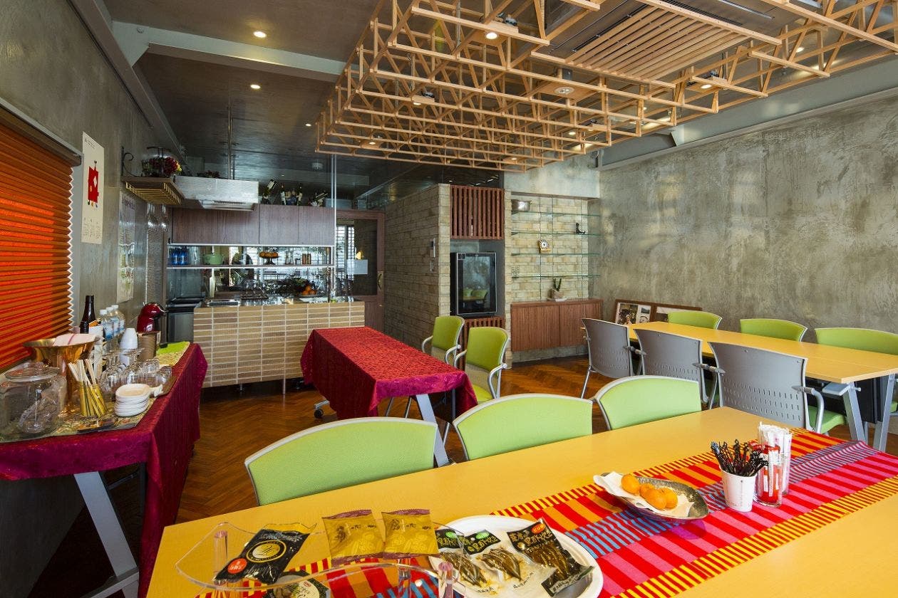 ムーンリバー 35㎡（サムシングビル４F・ミニキッチン付き）【鹿児島市 天文館にあるお洒落なレンタルスペース(Wi-Fi完備)】の写真8