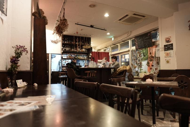 渋谷駅新南口から徒歩6分カフェバーの写真3