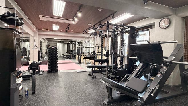 \新町・堀江エリアにNEW OPEN✨/超お得特別価格|地域最大級筋トレ・ピラティスマシン・ヨガスペース完備|備品も充実の写真1