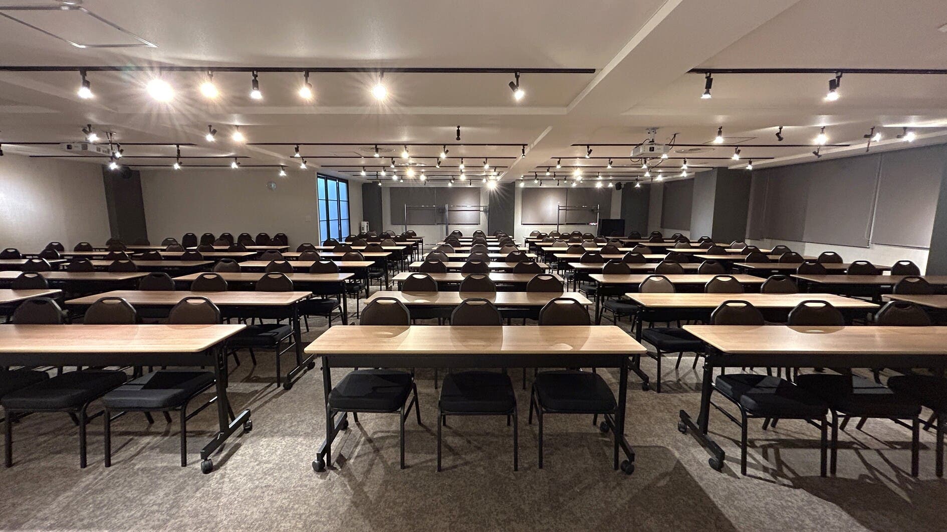 4A【 新宿三丁目駅 3分】設備・備品が充実♪ WiFi無料！清掃・消毒で衛生面も安心♥便利な駅近の写真1