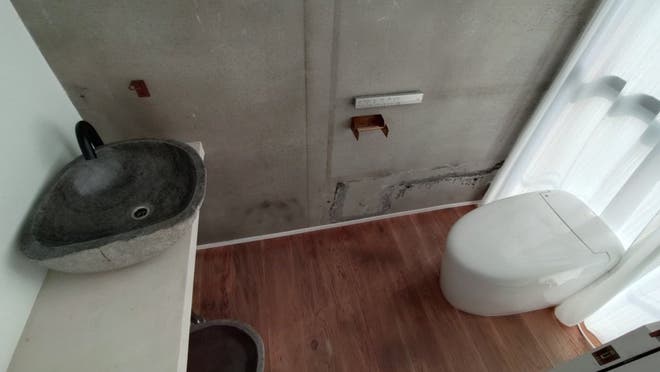 丹波口駅から徒歩5分。自然光が差し込む天井高のある白い空間|展示会・撮影・ポップアップに最適の写真7