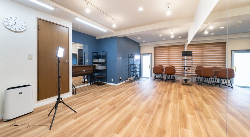 【新規開店キャンペーン中！】1階路面で入りやすい！幅5.4m鏡のダンススタジオ。ヨガ、キッズダンス、個人レッスン、撮影に最適！
