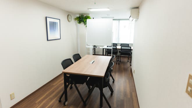 【NEWOPEN!リコアスペース北品川】北品川駅徒歩3分|最大12名|50型モニター・プロジェクター・WiFi|会議室・セミナーの写真4