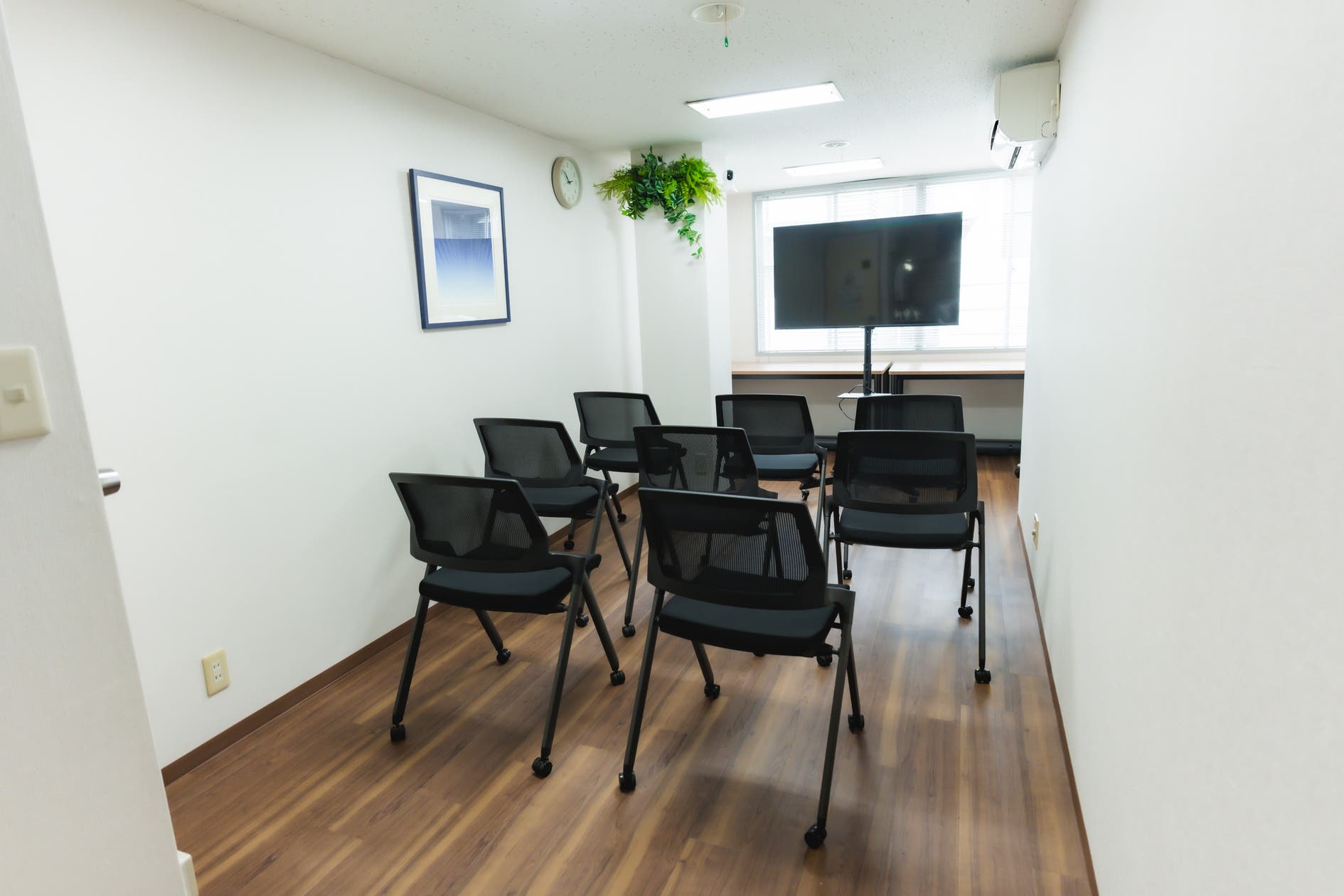【NEWOPEN！リコアスペース北品川】北品川駅徒歩3分｜最大12名｜50型モニター・プロジェクター・WiFi｜会議室・セミナーの写真10