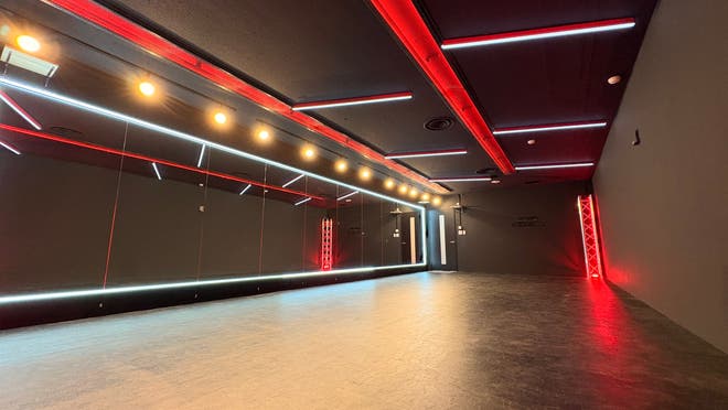 【BUZZ 名古屋本店】2stの写真3