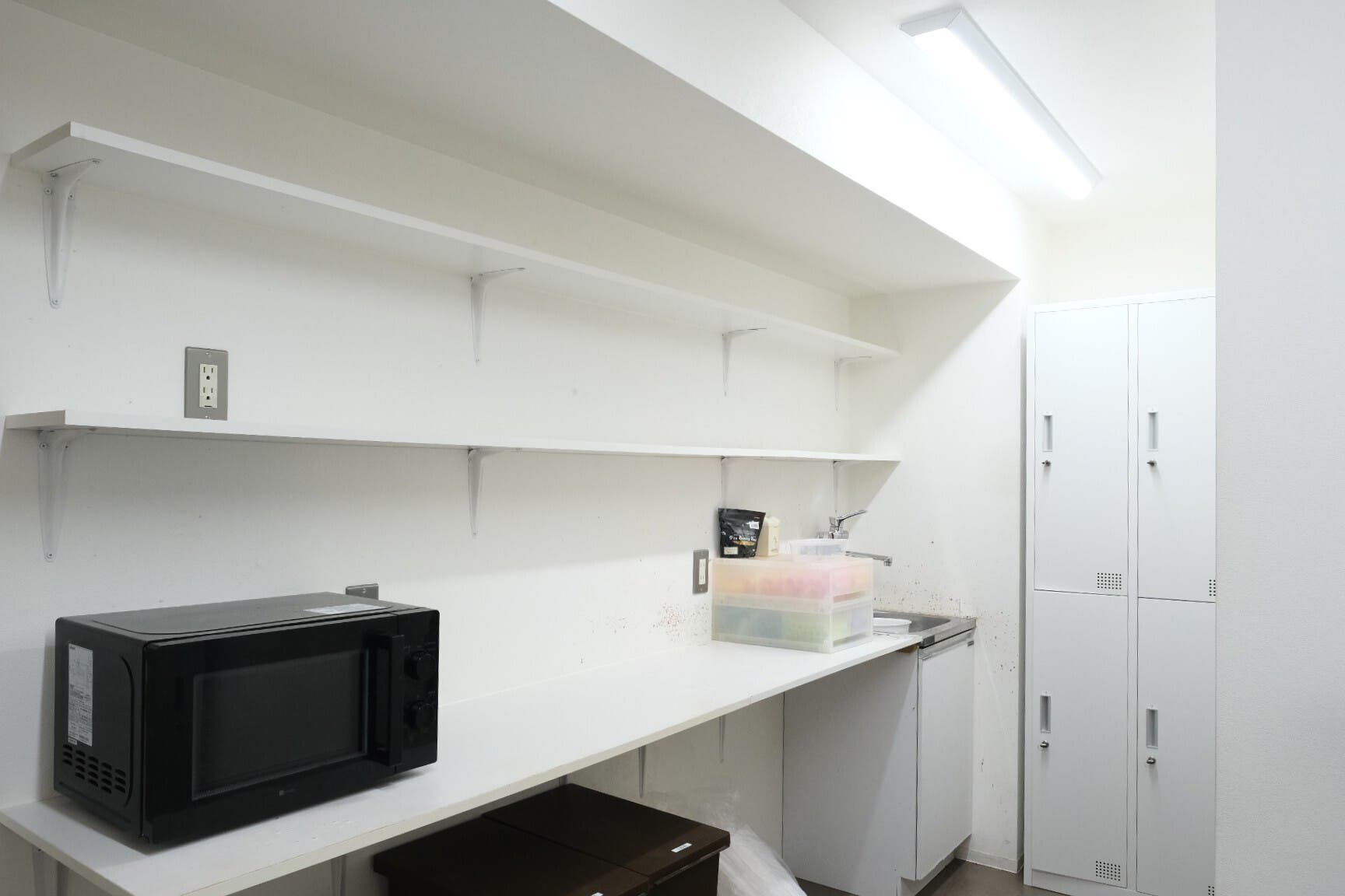 【関内駅徒歩5分】カット・カラー・ヘッドスパに使える美容師向けレンタルサロン｜半個室・シャンプー台完備の写真8