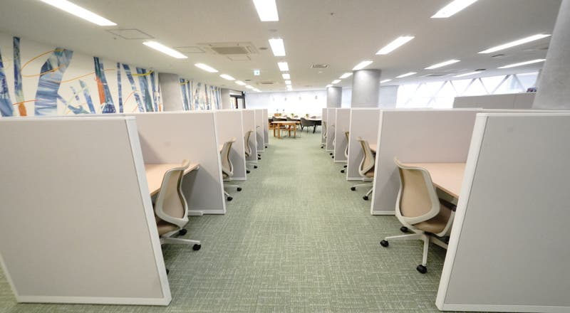 ＜AI VILLAGE SHIBUYA 1名半個室C8＞渋谷駅徒歩6分コワーキングスペース✨光回線Wi-Fi📶電源🔌