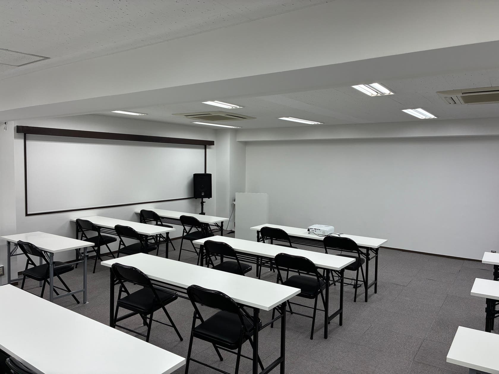 【4F-B／銀座一丁目駅徒歩2分／最大55名】追加料金なし！主要4路線アクセス◎の写真1
