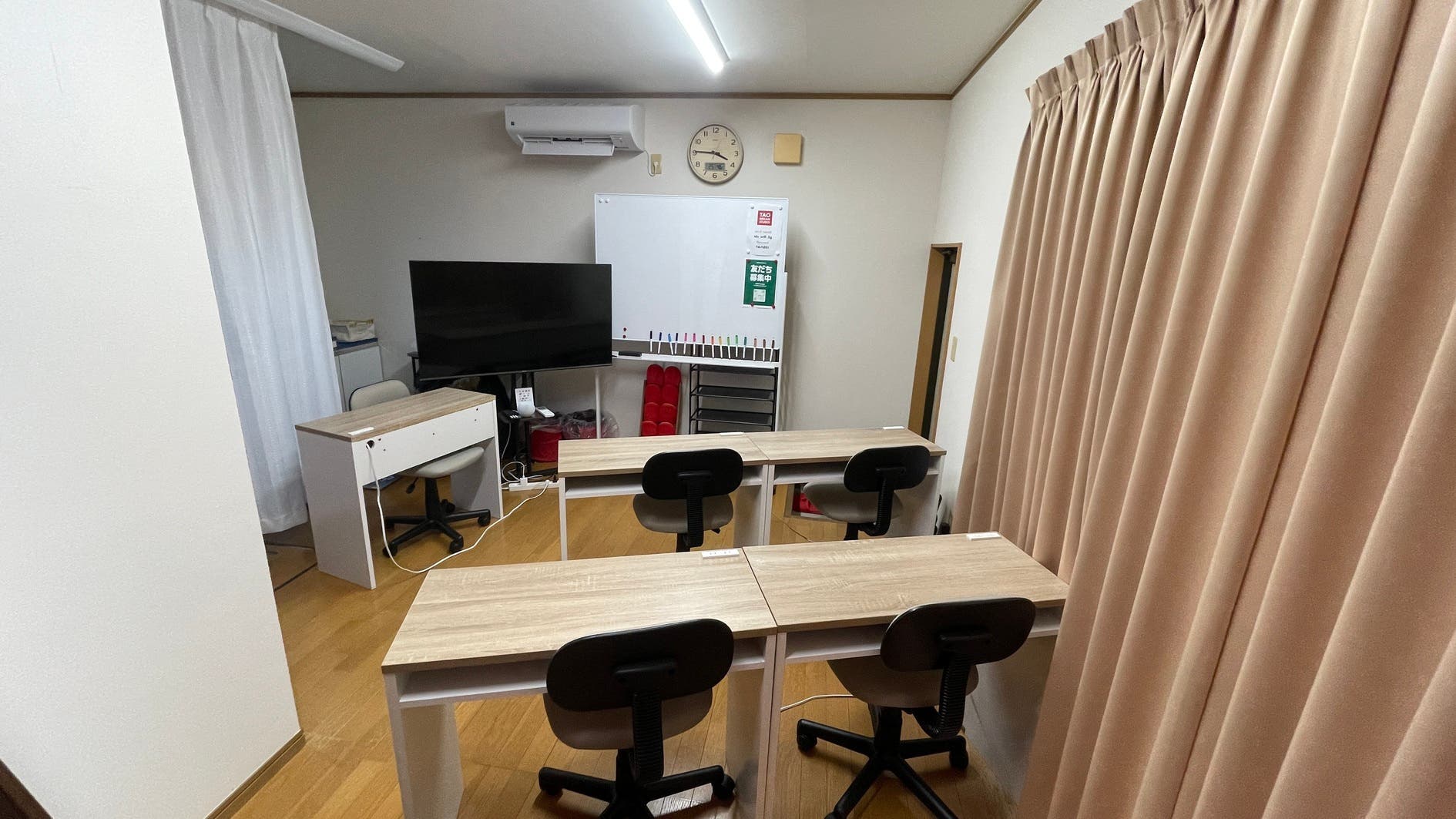 宇都宮で貸しスペースをお探しの方に重宝します。駐車場付きスタジオです。駅から徒歩４分なので公共交通機関でもご利用できます。の写真2