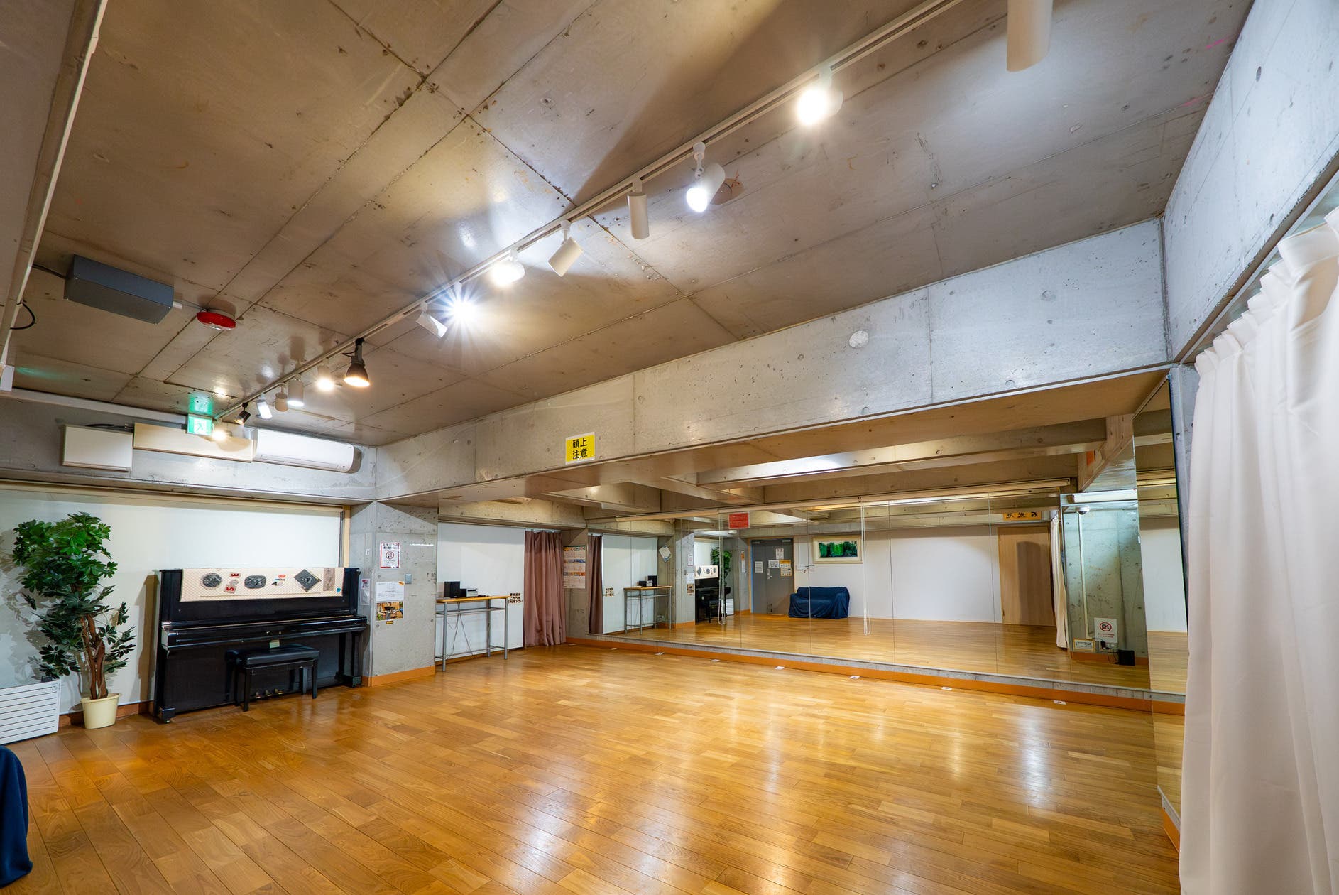 新オープン！新宿駅西口6分【エスポワール富士スタジオ】（50m²）ダンス12名、会議等18名程利用可能！の写真3