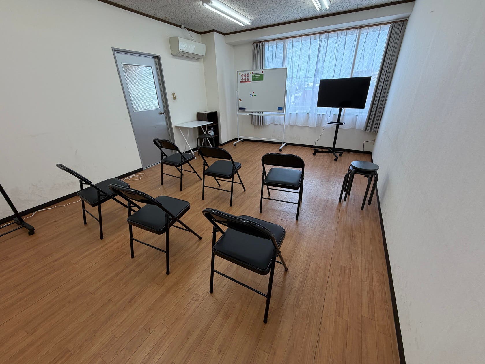 小倉駅バス15分🚌大きな窓の明るい貸会議室🪟撮影にも🎥ランドプレイス小倉④会議室の写真11