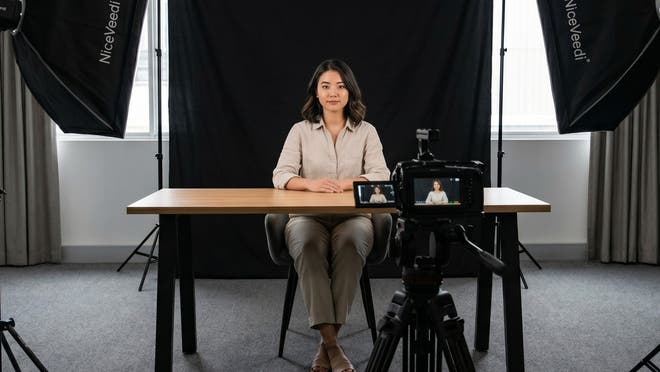 【西中島南方1分】写真・動画対応ハイブリッドスタジオ/1時間2,200円〜/機材無料/SNS・EC物撮り・インタビューに最適!の写真1