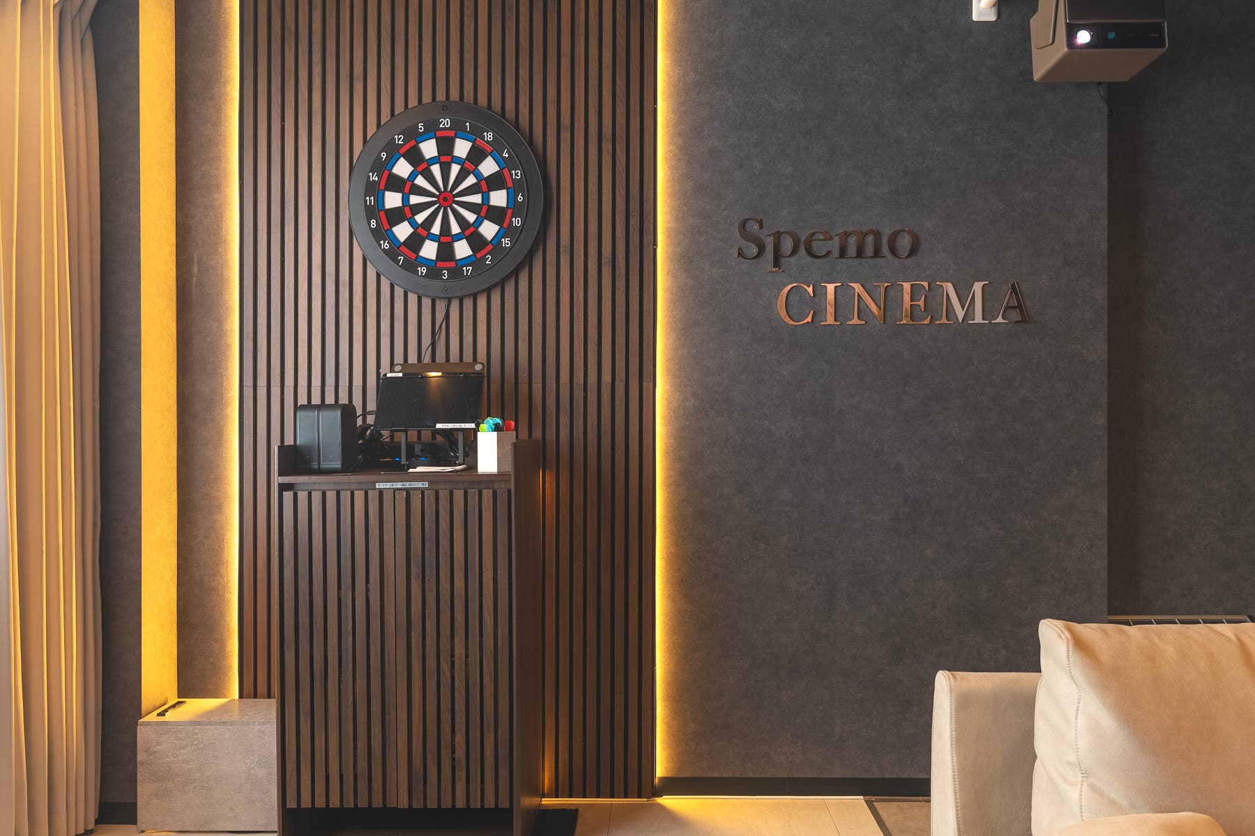 スペモシネマ🎬️ダーツ🎯140㌅ｽｸﾘｰﾝ🎞️プロジェクター🎥デート💞映画鑑賞💎862_SpemoCINEMA本厚木の写真4