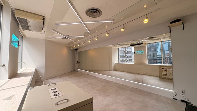 【BUZZ 名古屋本店】3stの写真3