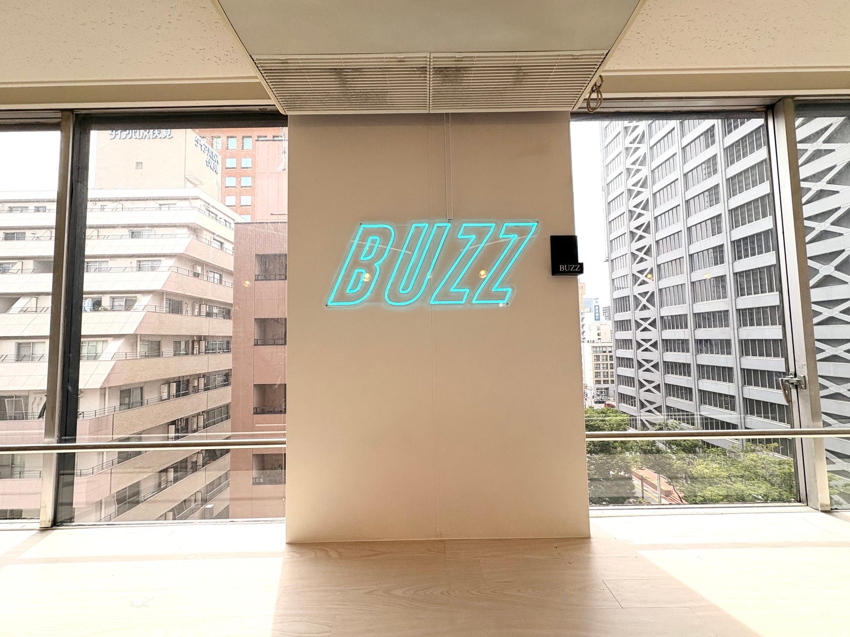 【BUZZ 名古屋本店】3stの写真4