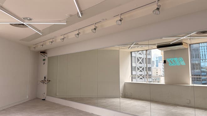 【BUZZ 名古屋本店】3stの写真5