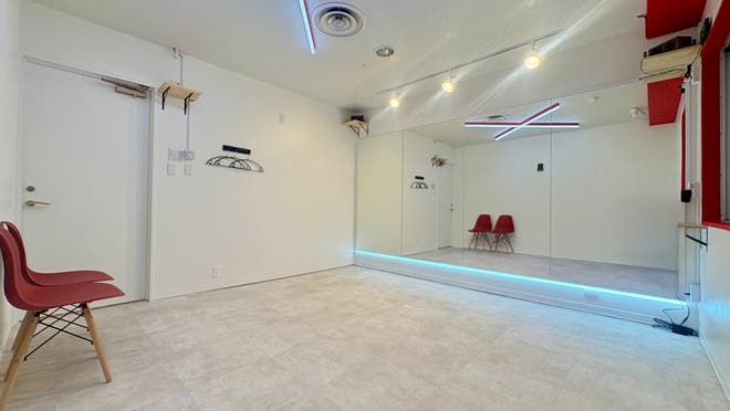【BUZZ 名古屋本店】7stの写真1