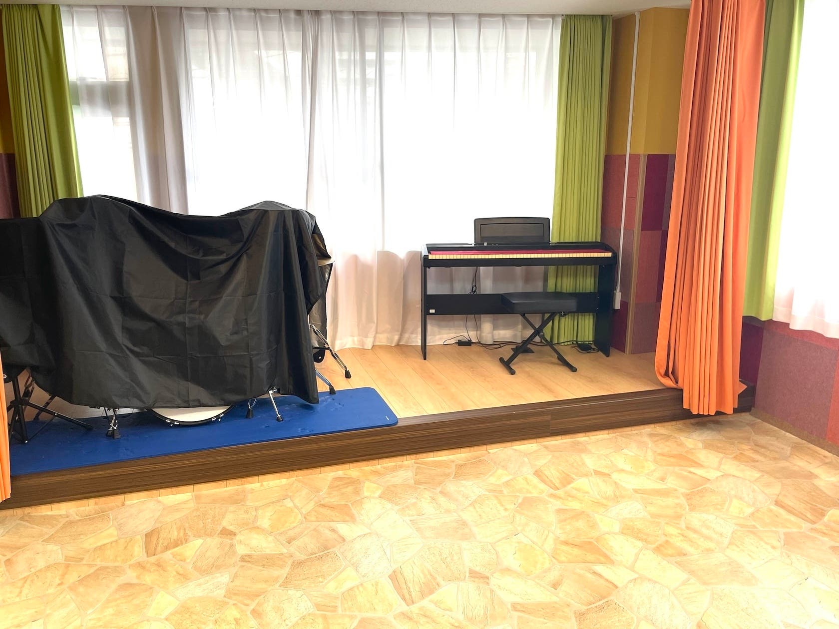 小田急相模原駅5分　ドラムが叩ける音楽スタジオ　電子ピアノ　24時間楽器演奏の写真9
