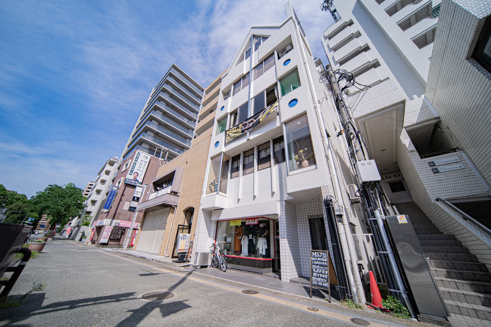 オープン特価🎉｜広々１フロアー貸切✨六本松駅徒歩5分｜ダンスやヨガ｜動画撮影｜大型ミラー6m｜モニター｜更衣室｜無料備品多数｜の写真24