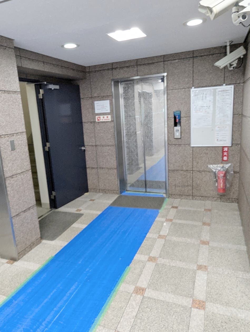 金山駅徒歩２分!｜55インチ大画面スマートTV｜リクライニングチェア｜少人数向け会議室の写真5