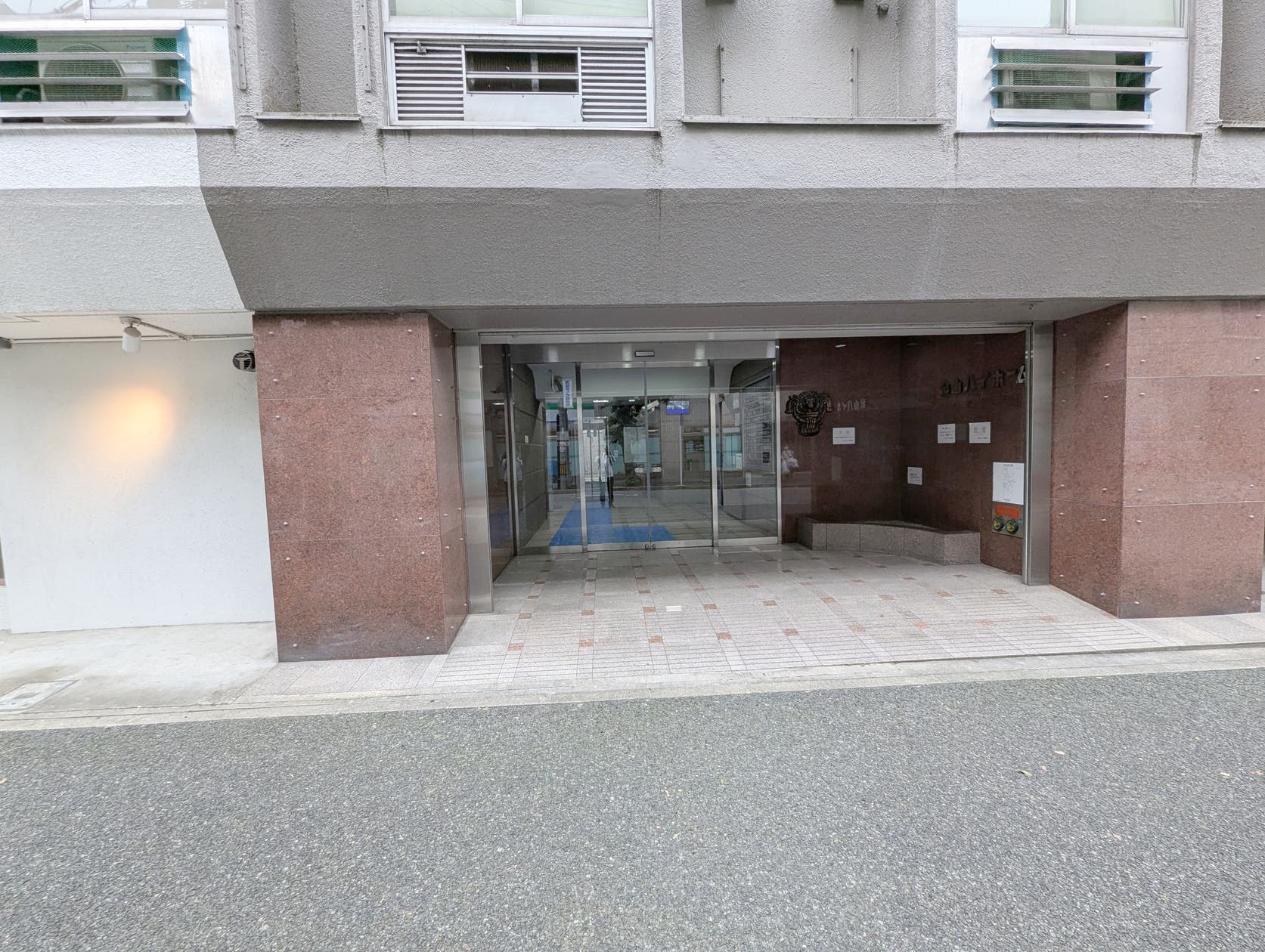 金山駅徒歩２分!｜55インチ大画面スマートTV｜リクライニングチェア｜少人数向け会議室の写真3
