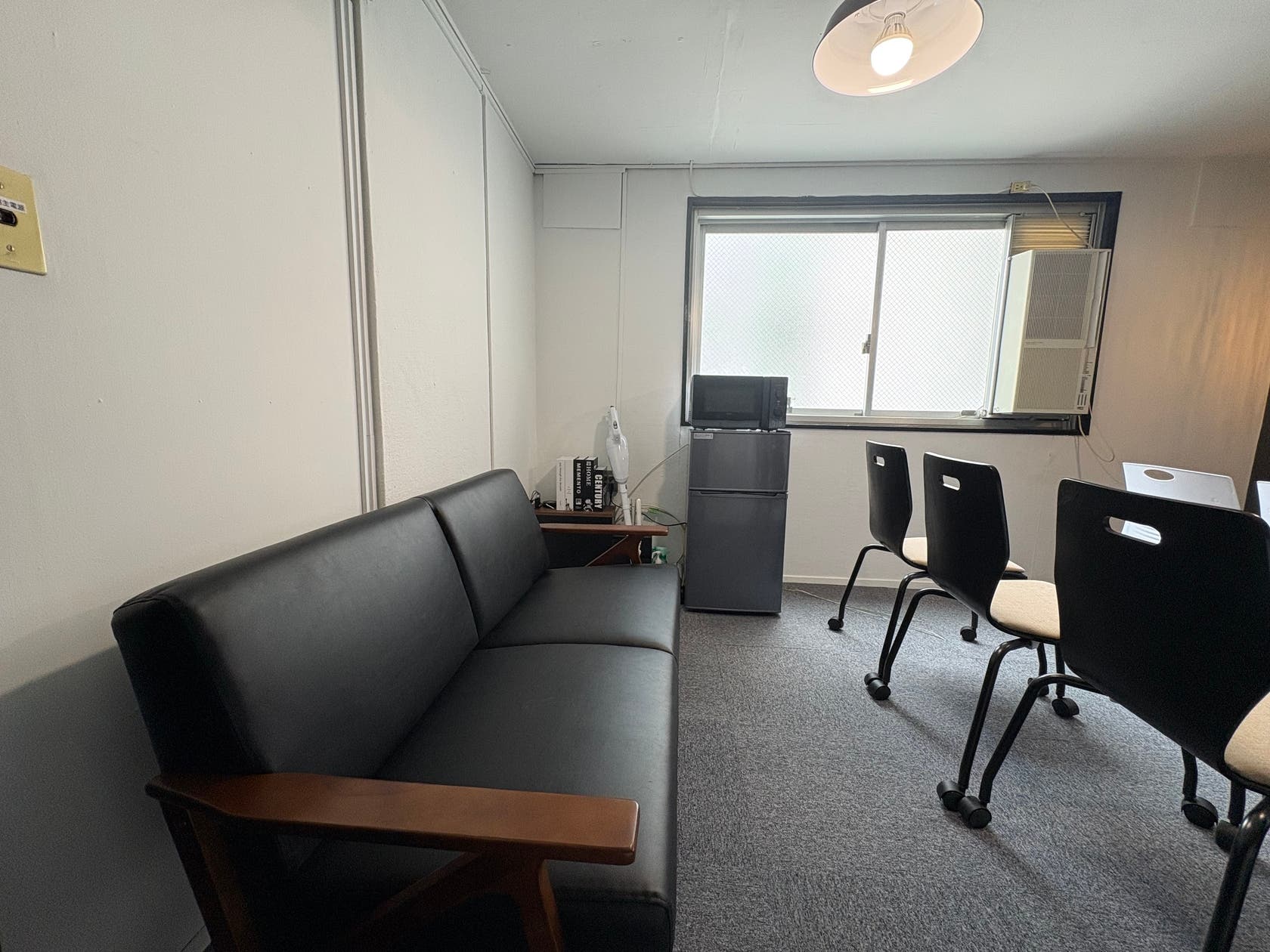スペモ🧑🏻‍💻新橋駅徒歩6分❗️ワークショップ📖モニター完備✨勉強会👨‍🏫作業部屋✍️883_WORK新橋の写真2