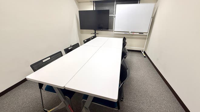 【心斎橋駅5分/3駅徒歩圏】55型モニター/白板/新型空調/光Wi-Fi/EV有/洋式トイレの写真1