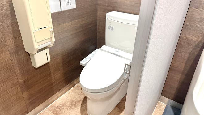 【心斎橋駅5分/3駅徒歩圏】55型モニター/白板/新型空調/光Wi-Fi/EV有/洋式トイレの写真5