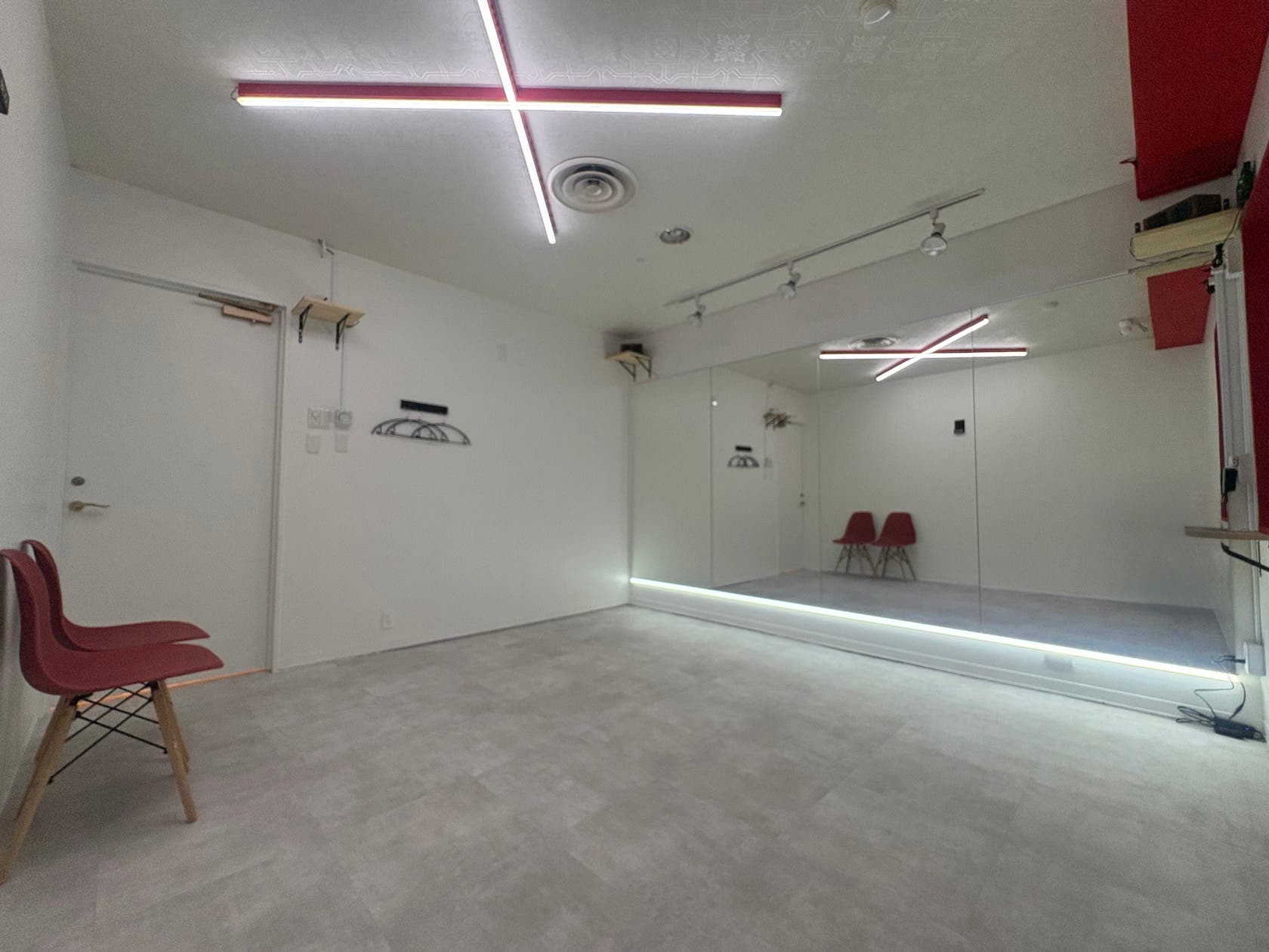 【BUZZ 名古屋本店】7stの写真3