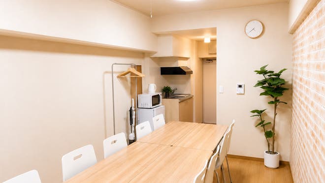 【中野駅南口3分】最大16名!会議・懇親会・サロン施術に使える多目的スペース◎Wi-Fi/プロジェクター/施術ベッド完備の写真5