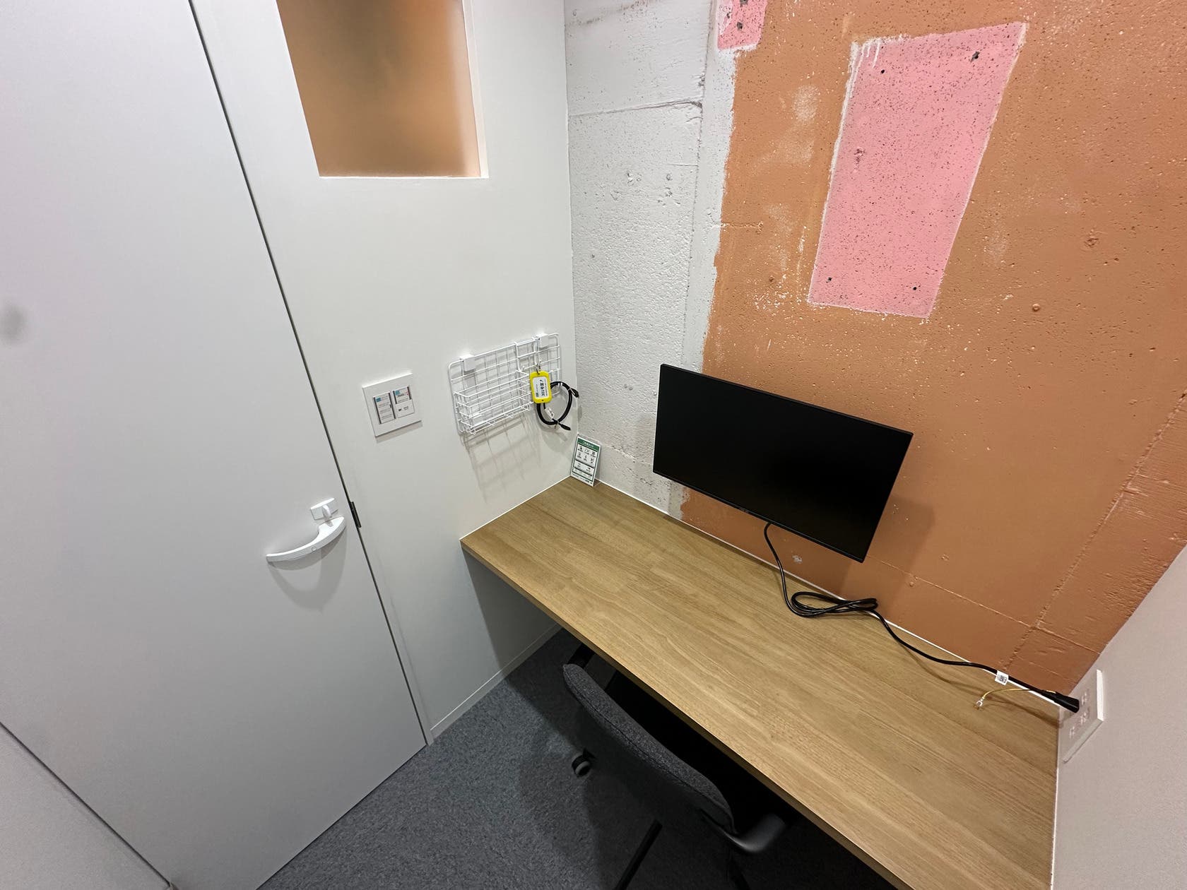 【名古屋駅西口徒歩1分】完全個室のモニター付き1名個室 No.301の写真3