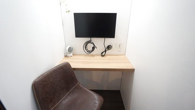 <SpemaBOX_関内駅南口駅前No.1>1人用個室🚪光回線Wi-Fi📶電源🔌モニター🖥️テレワーク/オンライン会議の写真5