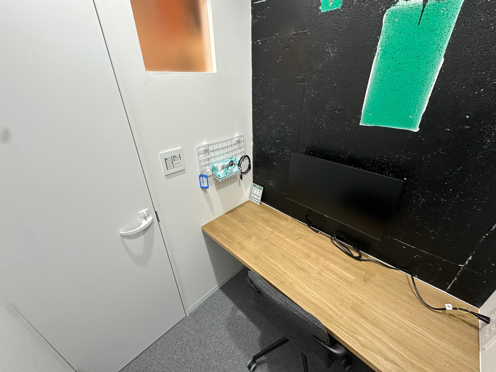 【名古屋駅西口徒歩1分】完全個室のモニター付き1名個室 No.401の写真2