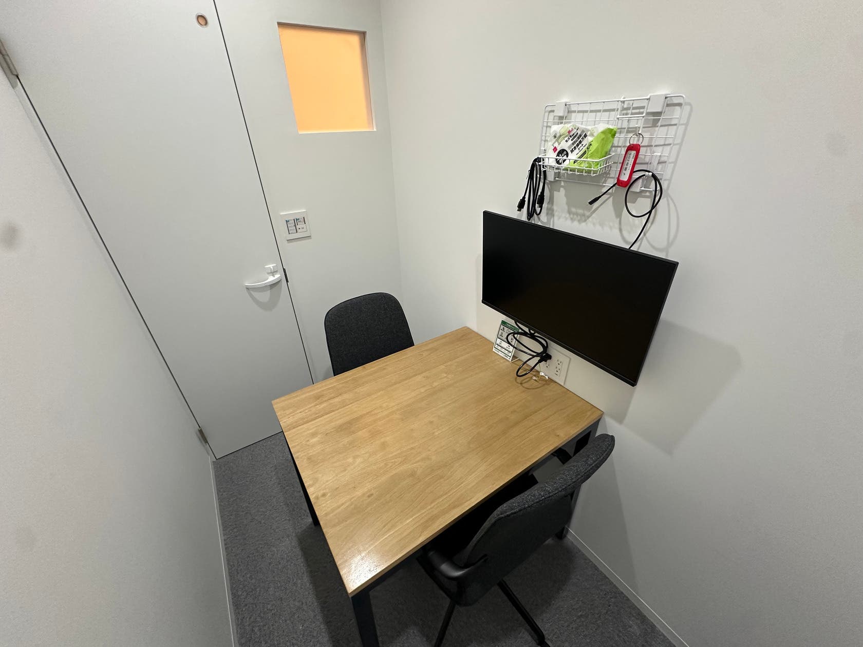 【名古屋駅西口徒歩1分】完全個室のモニター付き2名個室 No.502の写真2