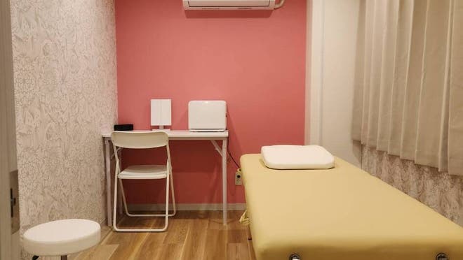 国立駅1分/施術、リラクゼーションに最適な個室レンタルスペース Room1の写真1