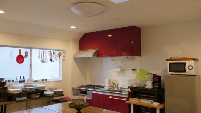 【よろずや下北沢】徒歩5分。広々2部屋,格安のキッチン付きパーティー&イベントスペース!製菓用のキッチン設備充実!の写真1