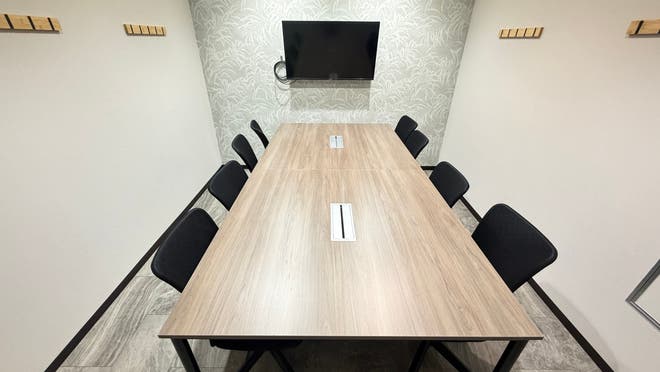 【巣鴨駅から徒歩1分】モニター・フリードリンク付き8名会議室(Room C)の写真2