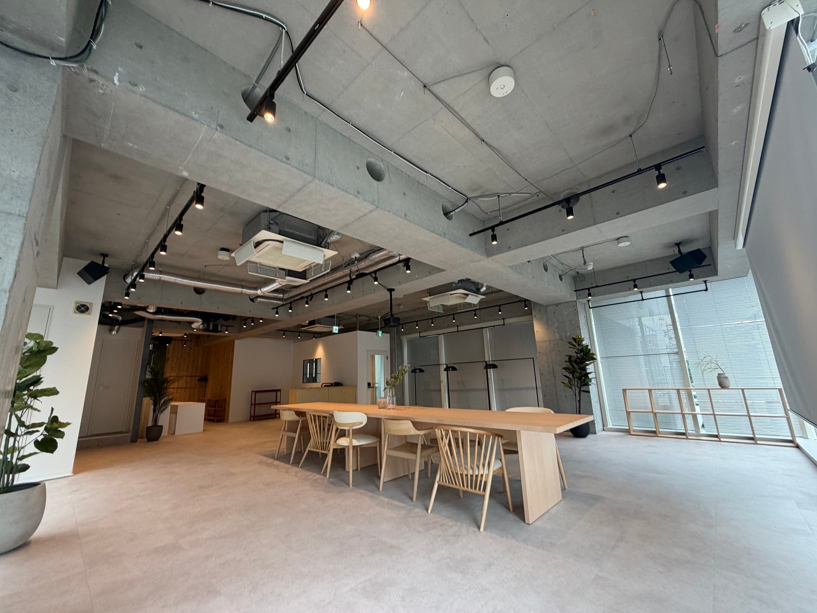 スペモ🌿下北沢駅徒歩5分🚶‍♀️自然光たっぷり✨展示会・ポップアップ・撮影に最適❗️864_actor下北沢の写真1
