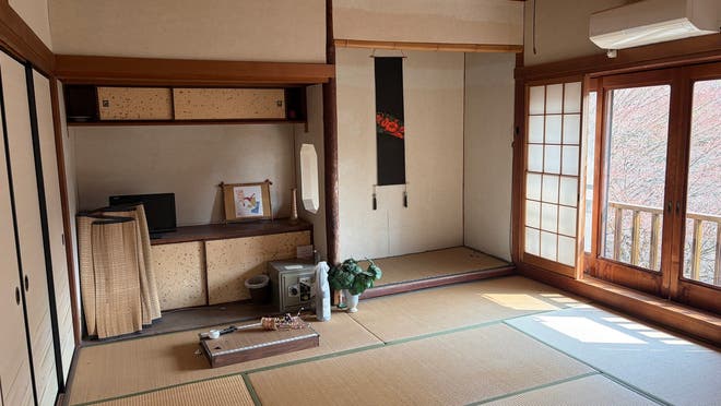 岩屋堂の自然に囲まれた旅館和室を貸切利用。多目的レンタルスペースの写真1
